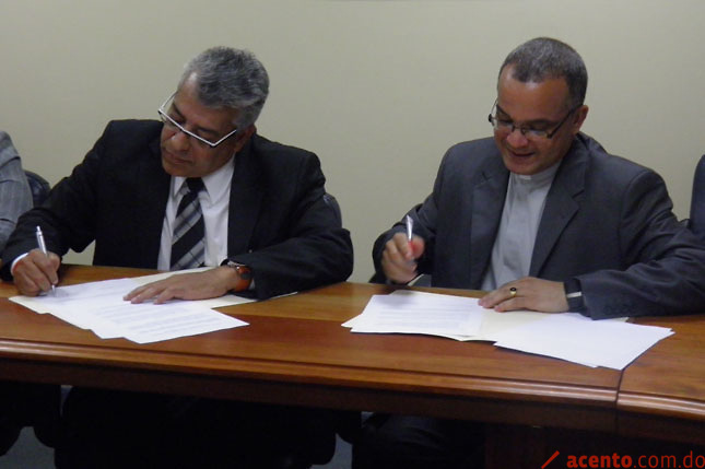 Mech-Tech Collage, de Puerto Rico, y la UCNE firman convenio de ...