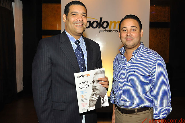 Sale nueva revista que circula en unidades de Apolo Taxi | Acento