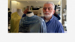 Vestidos metalizados en homenaje a Paco Rabanne en la Fashion Week de ...