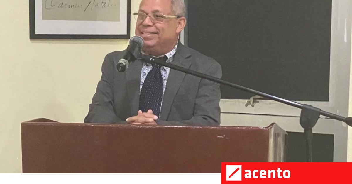 Circula libro de periodista y locutor Reyes Manzanero | Acento