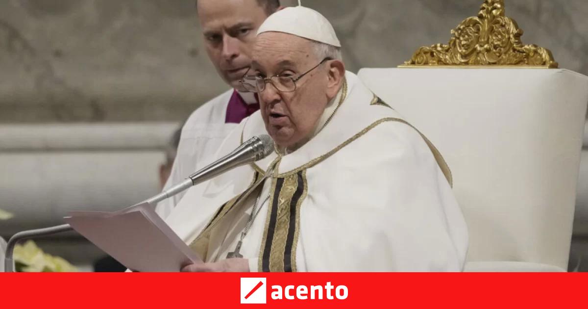 ‘Nuestro corazón está en Belén’, afirma el Papa en la misa de gallo ...