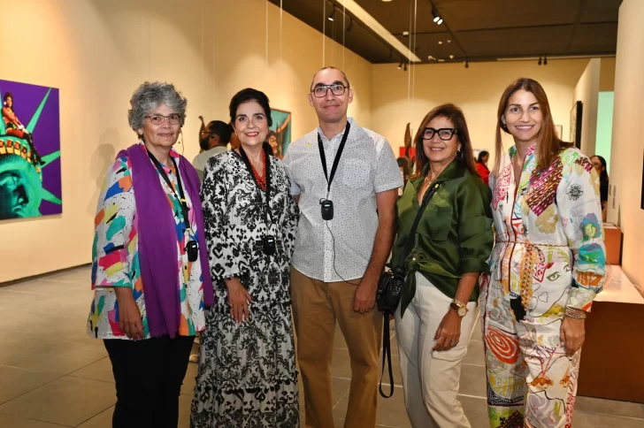 Abre exposición 'El tiempo de todavía. Apuntes desde las artes visuales ...