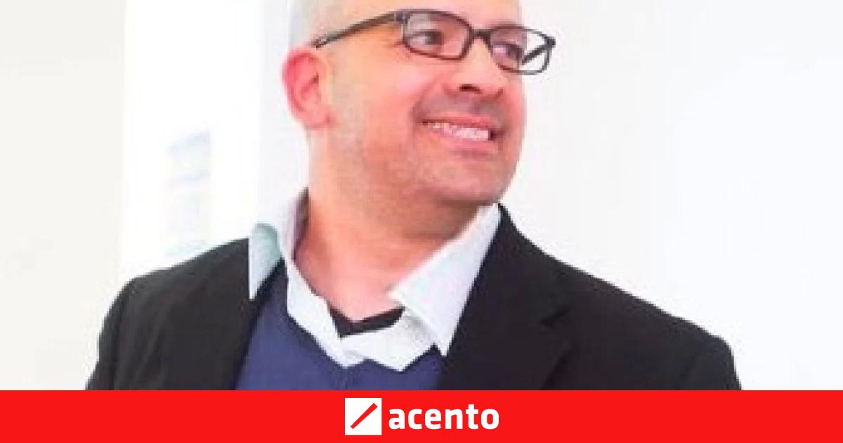 La placa de la deshonra | Acento