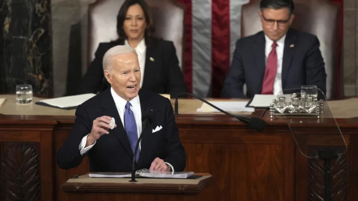 Con tono electoralista, Biden arremete contra Trump en su discurso sobre el estado de la Unión ...