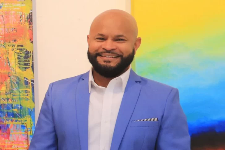 Luis Heredia presenta exposición artística “El origen del todo” | Acento