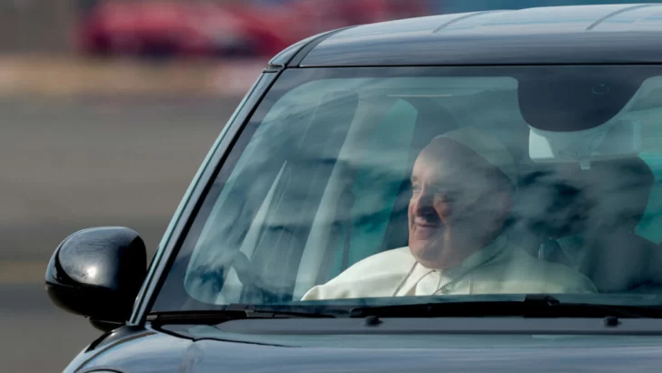 El papa Francisco inicia gira por Asia y Oceanía en el viaje más largo ...
