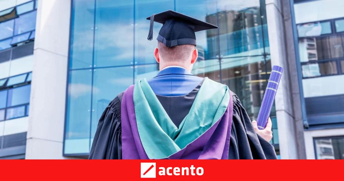El escándalo de las universidades en Reino Unido que aceptan ...