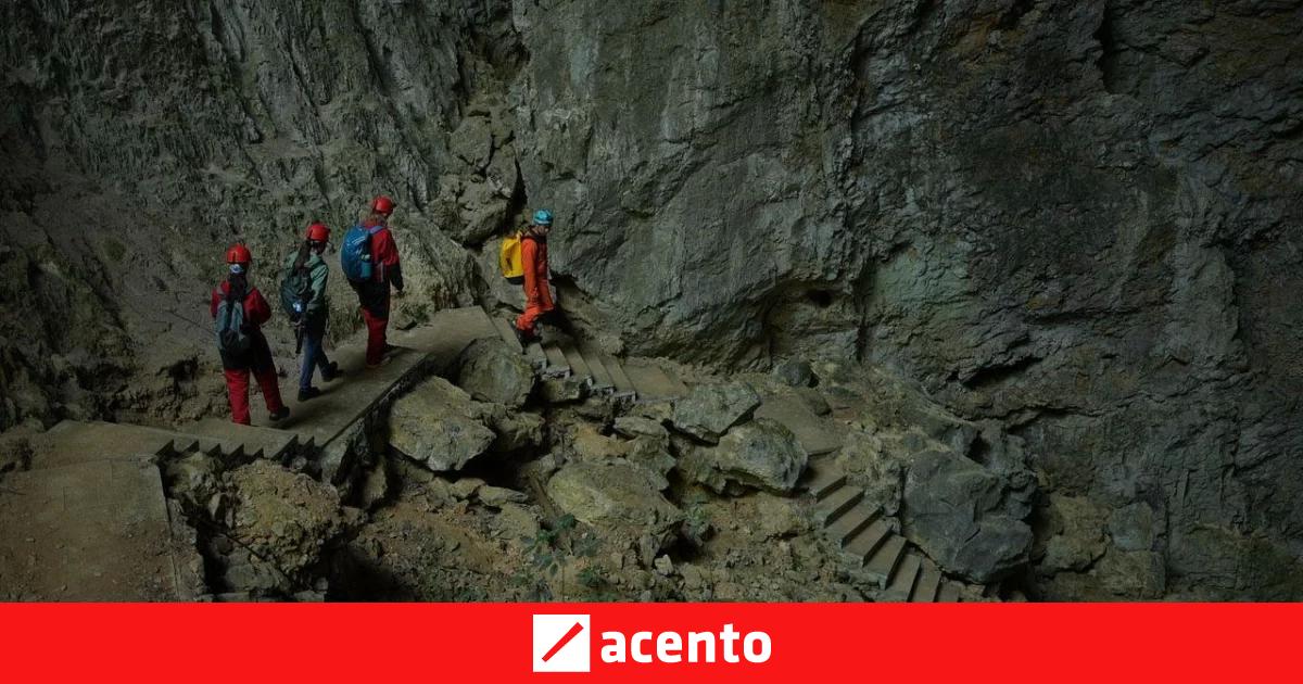 Creían que escondían demonios: los cenotes chinos que pasaron miles de ...
